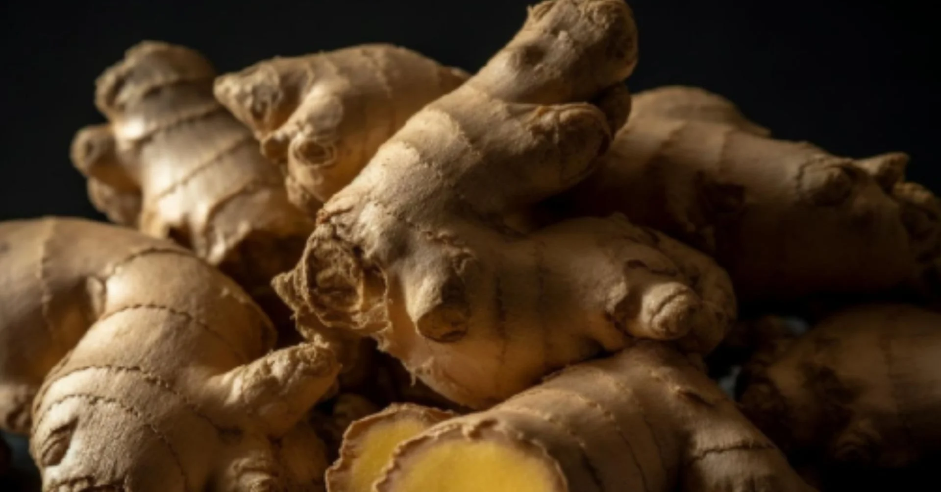 Discover the Powerful Health Benefits of Eating Fresh Ginger Every Morning